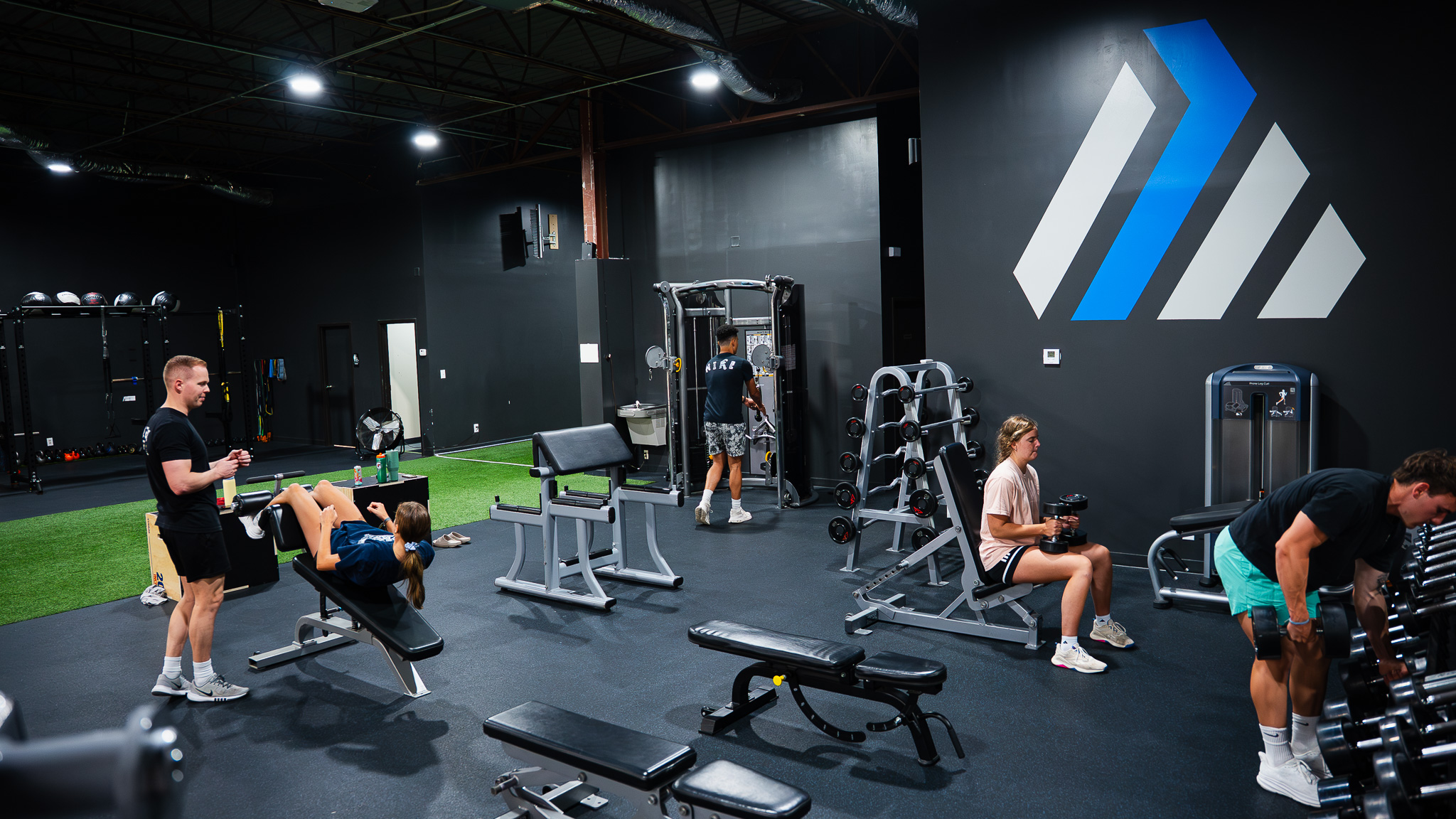 Vertical Jump Training in Tulsa for Football Athletes - Next Level ...